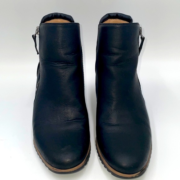 Natural Soul | Shoes | Naturalizer Soul Black Haley Wedge Ankle Boots ...